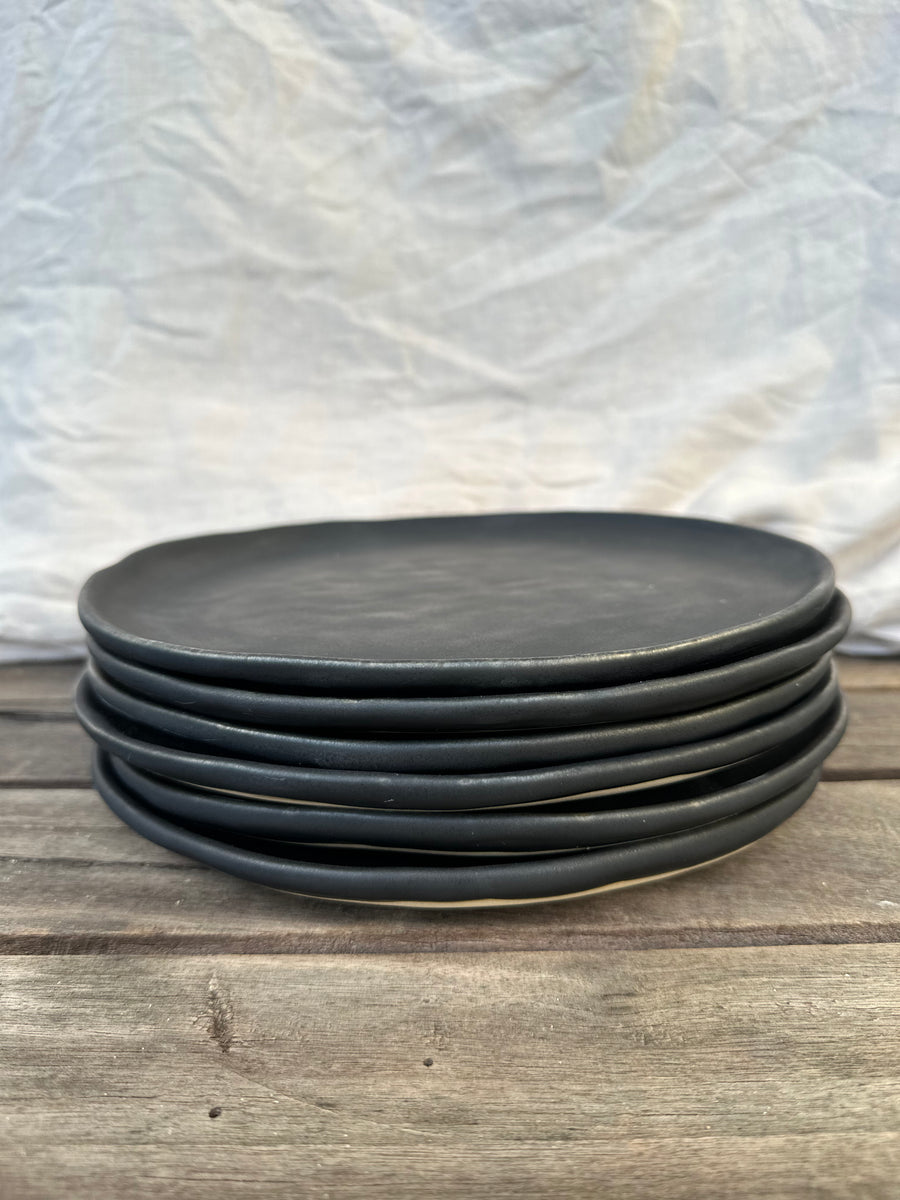 Dinner Set - Matte Black – MEG Ceramics
